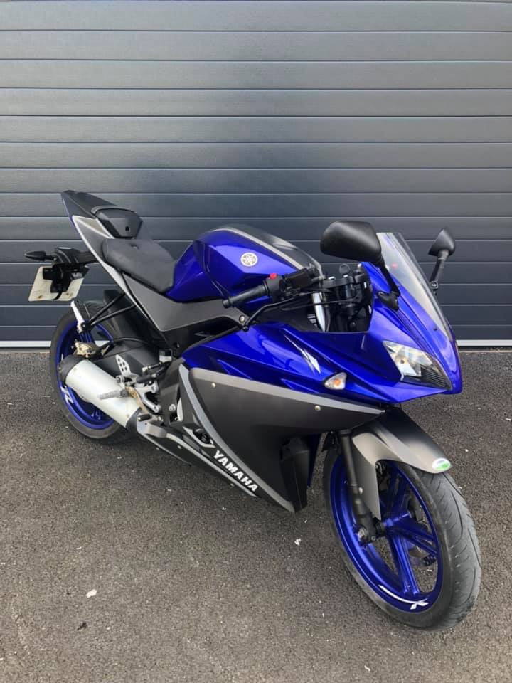 Yamaha YZF125 R125 2013 motorcycle for sale in West Midlands.